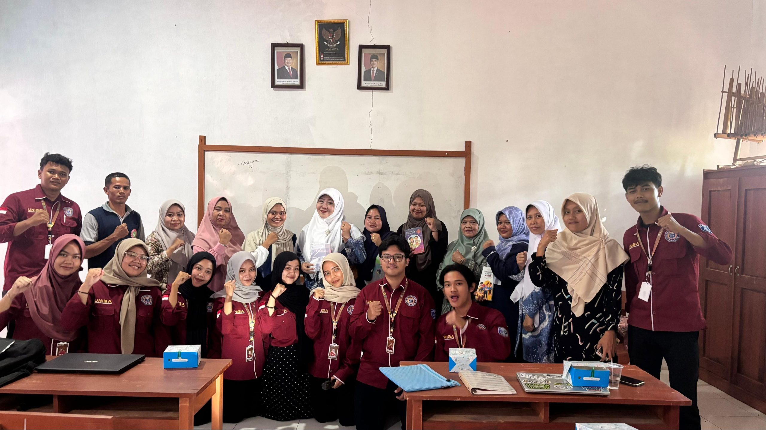 Mahasiswa KKM 27 UNIBA Gelar Pelatihan Guru: Dorong Inovasi ...